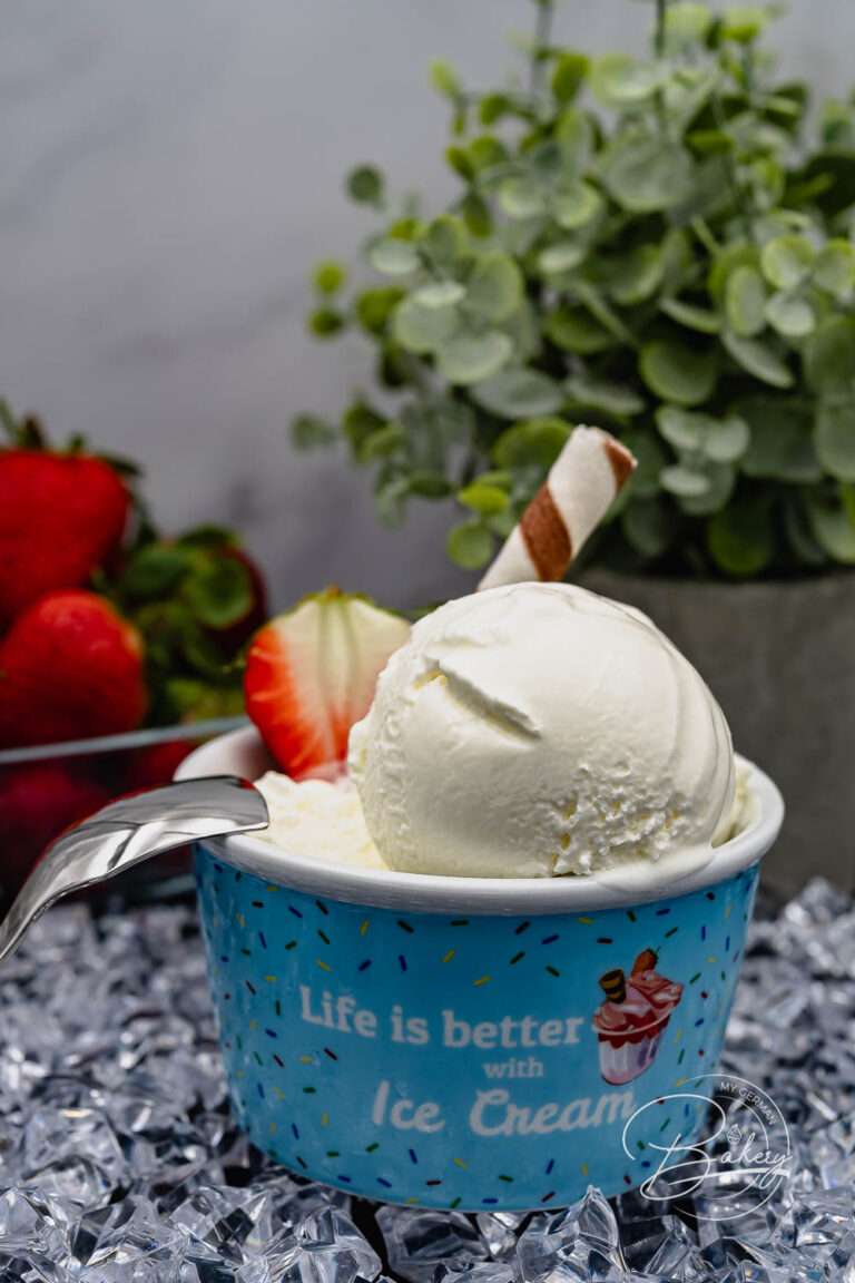 Yogurt ice cream recipe - quick homemade frozen yogurt